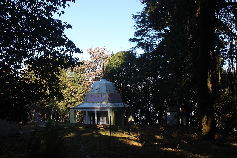 पिथौरागढ़ का लम्बकेश्वर महादेव मंदिर - Kafal Tree Kafal Tree