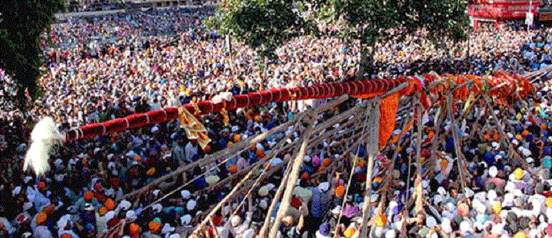 देहरादून का ऐतिहासिक झंडा मेला - Kafal Tree